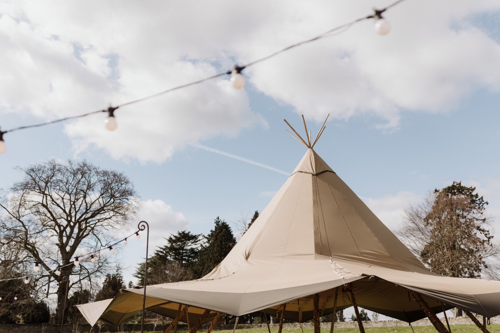 Tipi Hire UK | Wedding - Party - Events | Giant Teepee